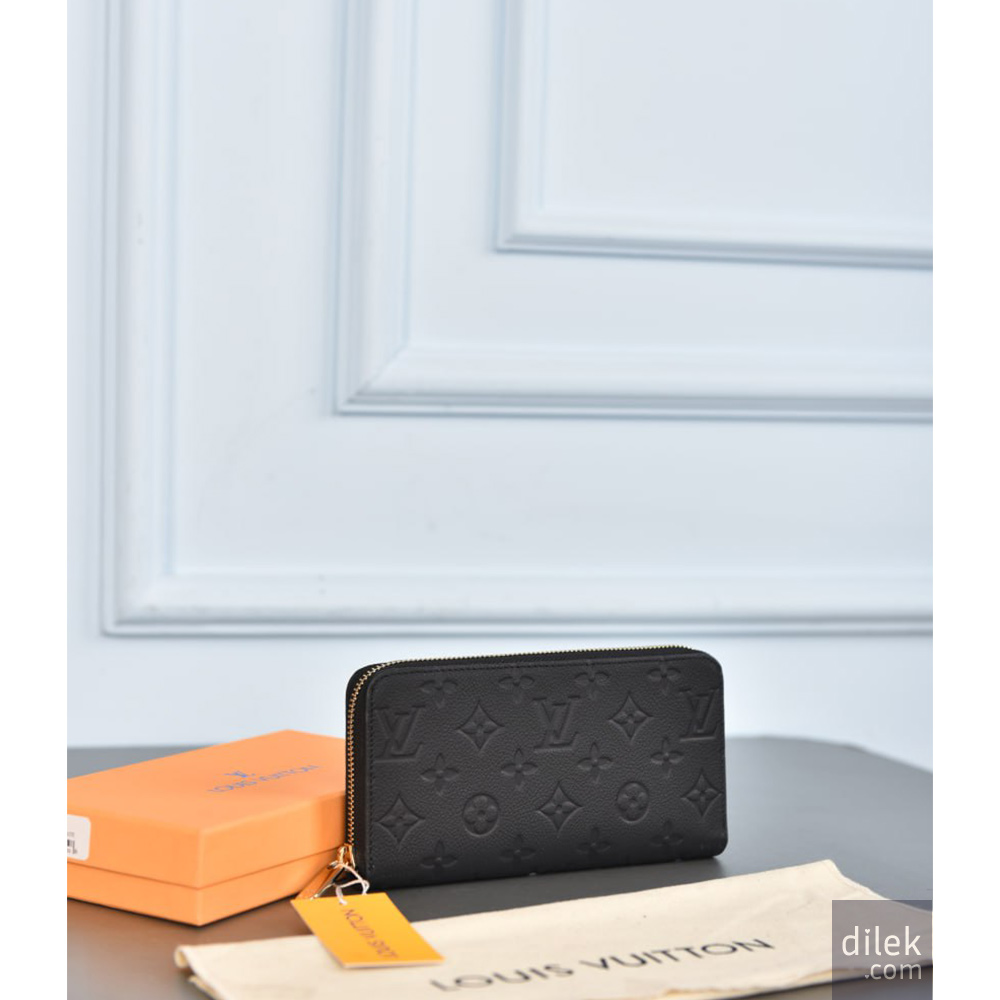 Bag > Louis Vuitton Zippy Wallet